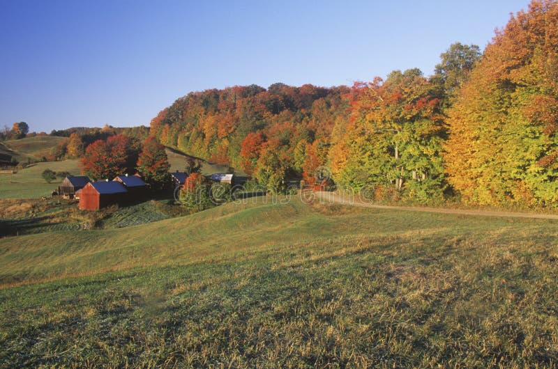 Amish Farm stock image. Image of barn, fences, ohio, rural - 14114987