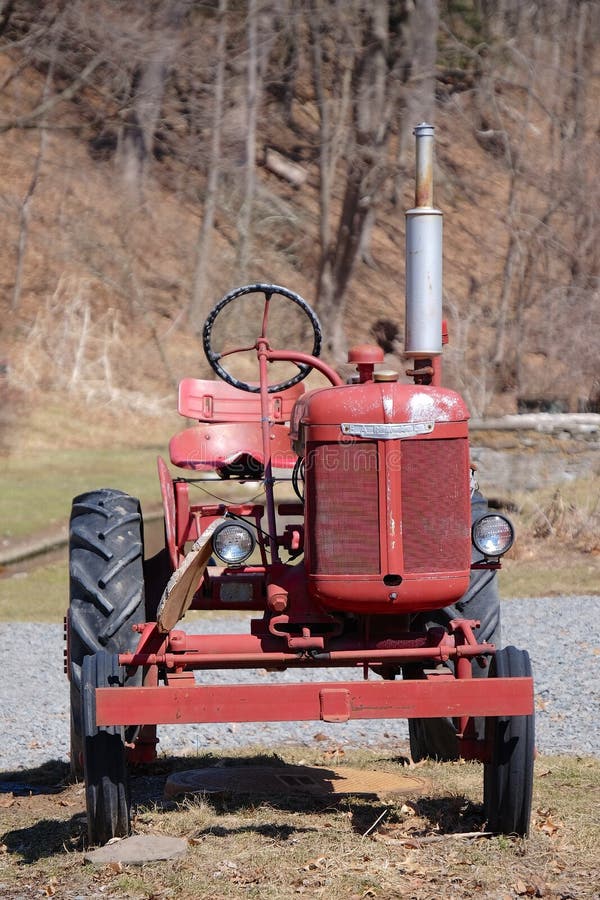 Red old Farmall tractor editorial stock image. Image of public - 15931894