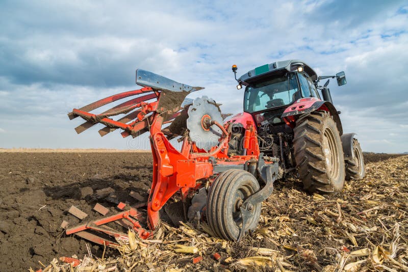 307 Farmer Plowing Stubble Field Red Tractor Stock Photos - Free ...