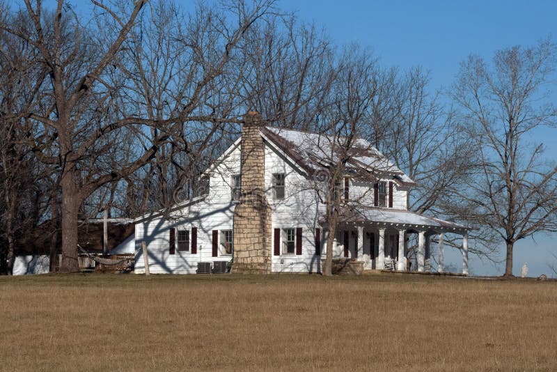 Old White Farmhouse Stock Images - Download 3,421 Royalty Free Photos