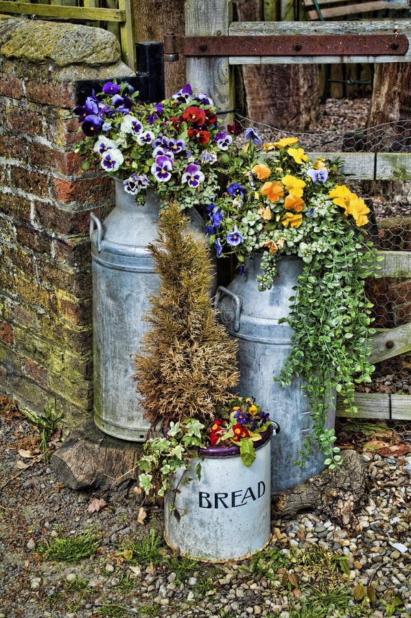 Farmhouse scene stock photo. Image of farmhouse, farm - 21949954