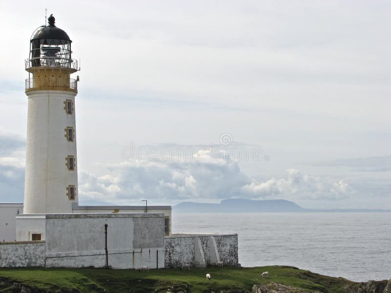 Faro immagine stock. Immagine di nuvoloso, cielo, nearsighted - 11377559