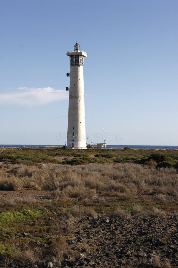 Faro immagine stock. Immagine di faro, bianco, paesaggio - 13200593