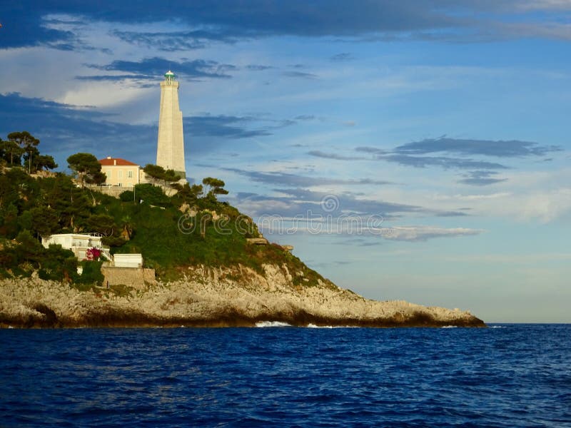 Faro De Cap Ferrat En Francia Foto de archivo - Imagen de faro ...