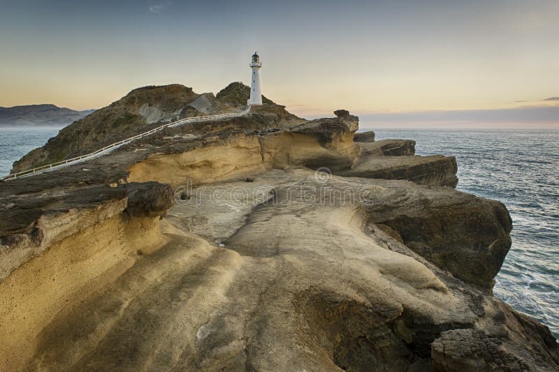 Faro De Castlepoint, Isla Del Norte, Nueva Zelanda Imagen de archivo ...