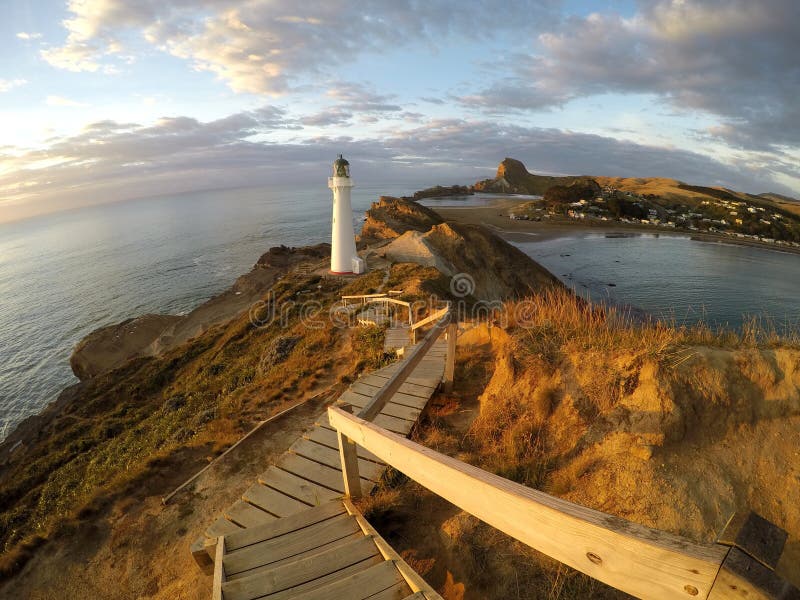 Faro De Castlepoint, Colores Hermosos De La Salida Del Sol En Alguna ...