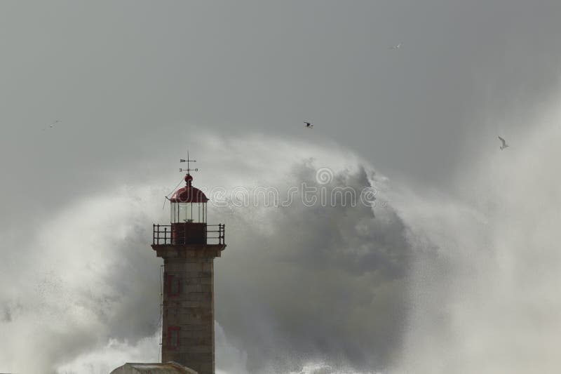 Tormenta del faro imagen de archivo. Imagen de porto - 35548353