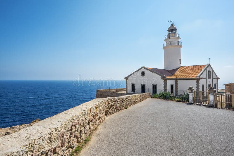 Faro Di Capdepera a Cala Ratjada Fotografia Stock - Immagine di faro ...