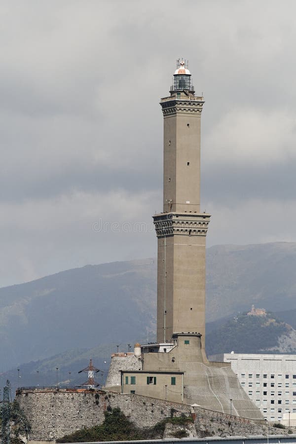 Faro Di Genova Simbolo Della Città Immagine Stock - Immagine di porto ...