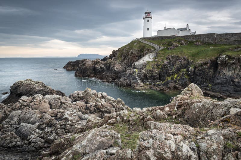 Faro El Al Frente De Fanad, Donegal, Irlanda Foto de archivo - Imagen ...