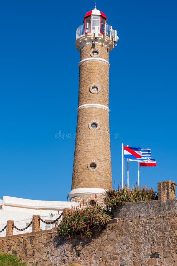 Faro En La Costa Para Referencia Foto de archivo - Imagen de isla ...