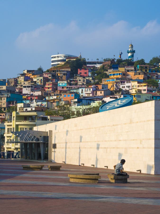 Faro - Guayaquil, Ecuador foto editorial. Imagen de colina - 104863056