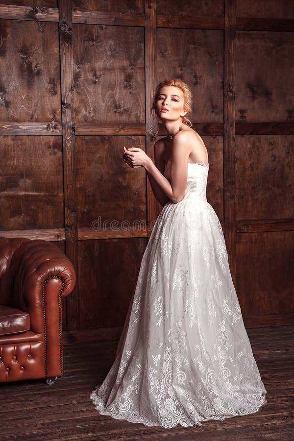 Fashion Beauty Bridal Shooting Beautiful Fashion Bride In Wedding