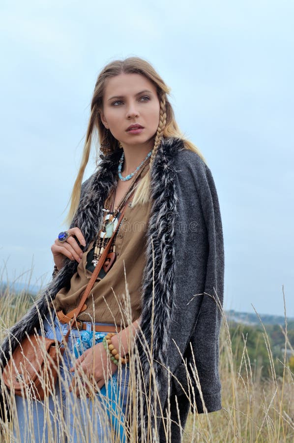 Fashion Model is in the Field Stock Image - Image of gypsy, pretty ...