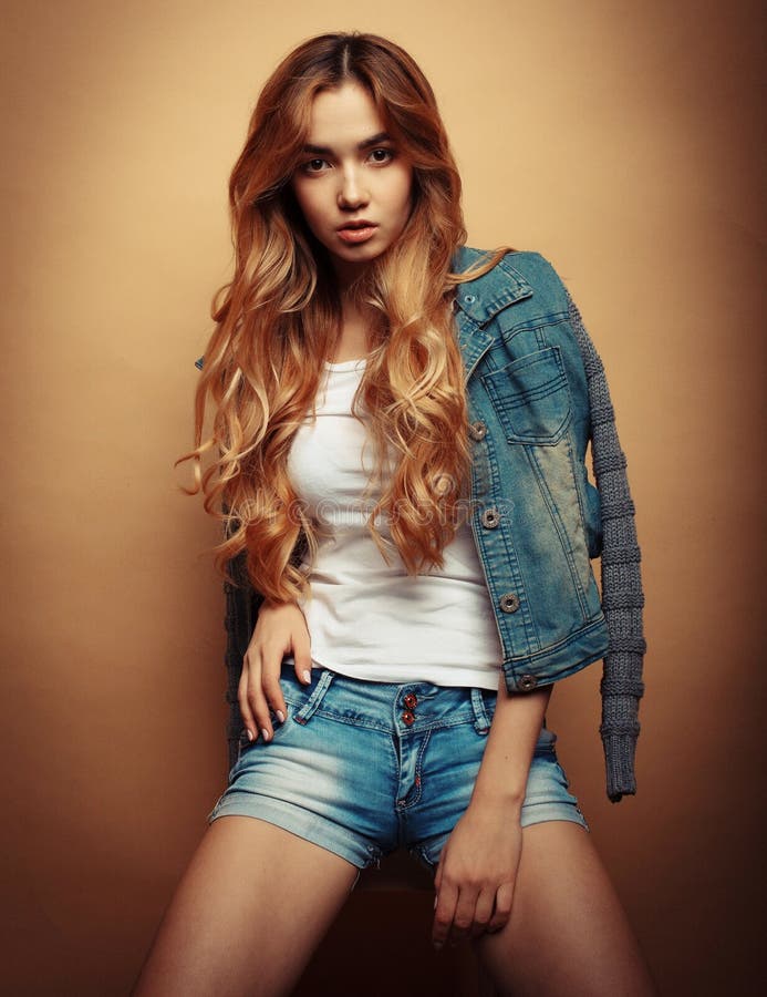 Photos of Model in Image ID 180204123 by Raisa Kanareva (Cheschhh)