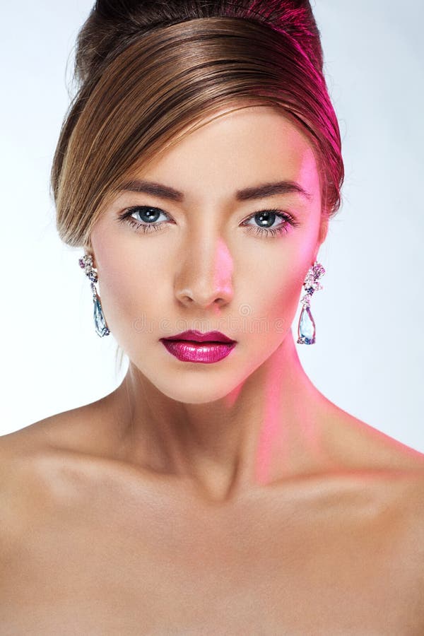 Fashion Model Posing in Exclusive Jewelry Stock Photo - Image of ...