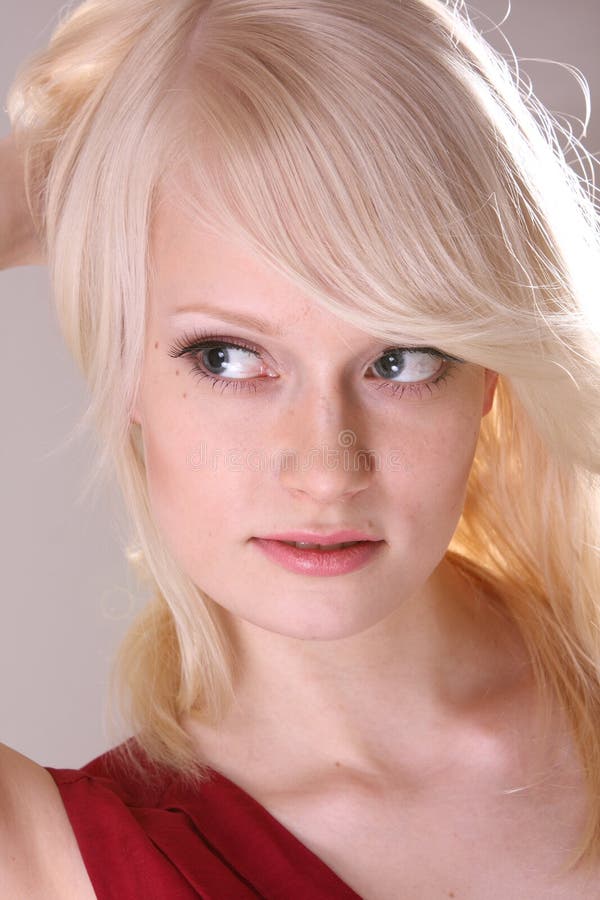 Fashion Model In Studio Picture. Image: 7951708