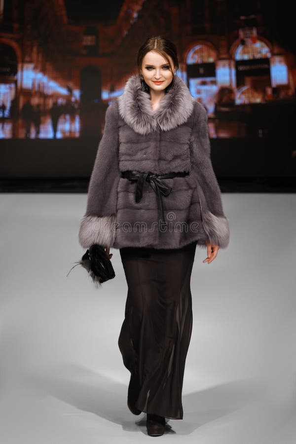 Fashion Model Walks on Runway in Fur Coat Stock Image - Image of ...