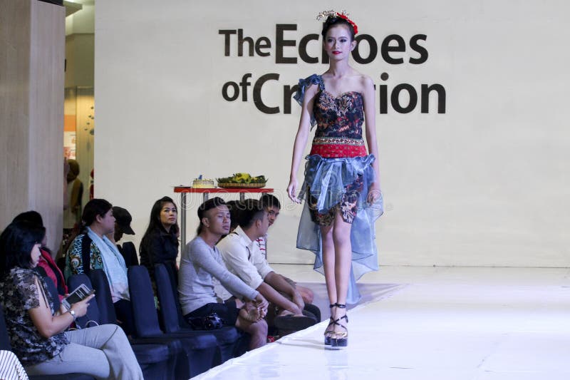 Fashion school students editorial stock image. Image of design - 76403774