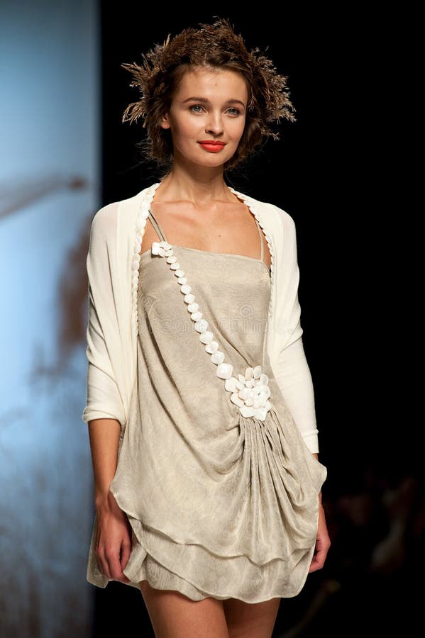 Fashion show editorial image. Image of catwalk, lady - 23867775