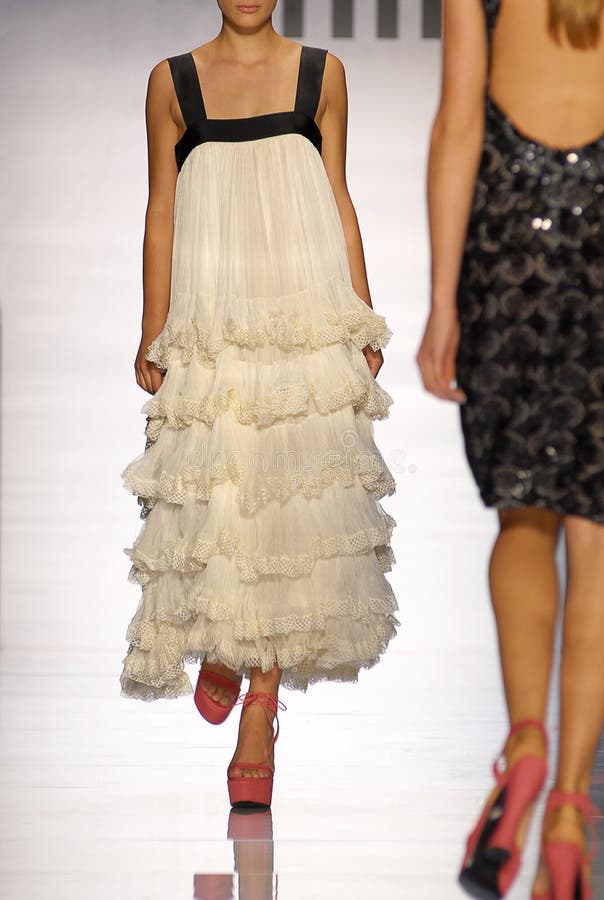 Fashion show, catwalk editorial stock image. Image of milan - 92873489
