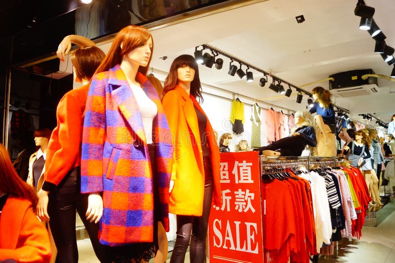 Fashion Store Plastic Models Editorial Photography - Image of store ...