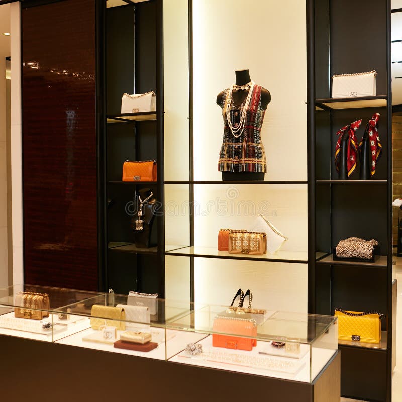 Fashionable Interior of Boutique in Modern Mall. Editorial Photo ...