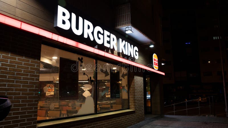 Madrid, Spain December 17 2022: Fast Food Establishment Open at Night ...