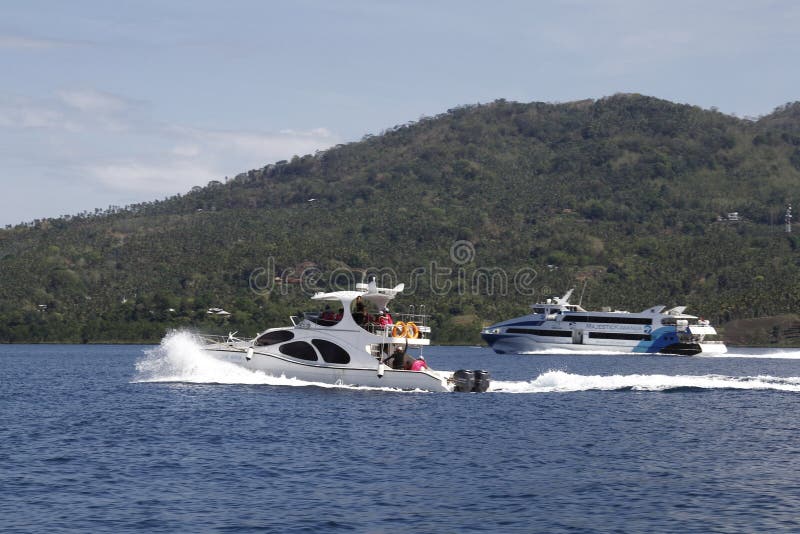 Fast Ship Sailing with Hills in the Background Editorial Stock Photo ...