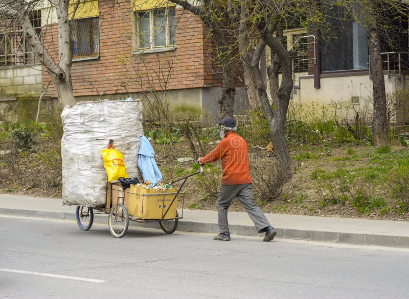 Fattig man redaktionell arkivfoto. Bild av armod, tiggaren - 53224198