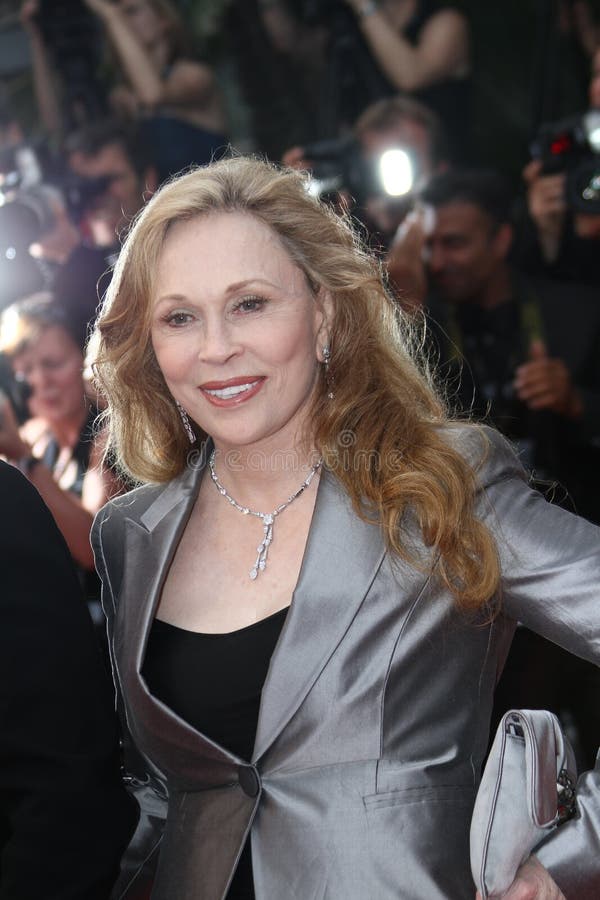 Faye Dunaway editorial stock image. Image of fashion - 20054439