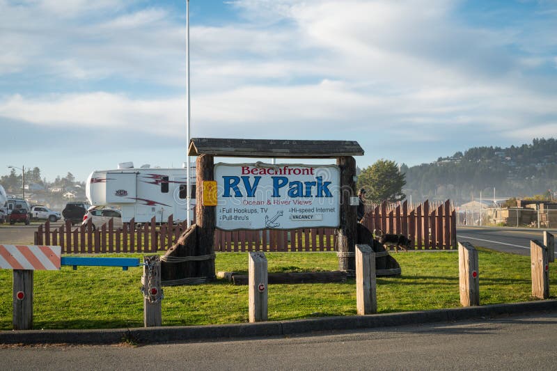 Beachfront RV Park Sign in Brookings Oregon Editorial Photo - Image of ...