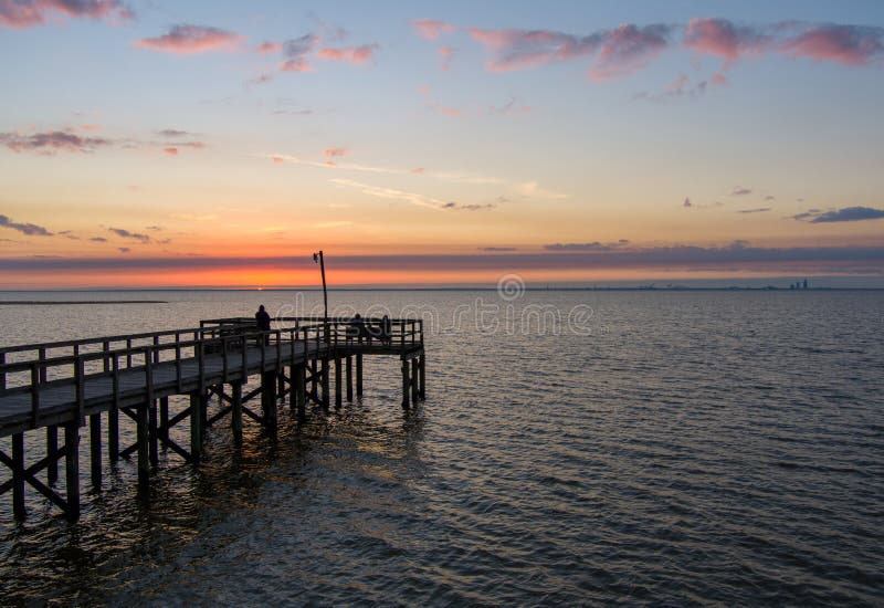 February Sunset at Daphne, Alabama Bayfront Park on the Alabama Gulf ...
