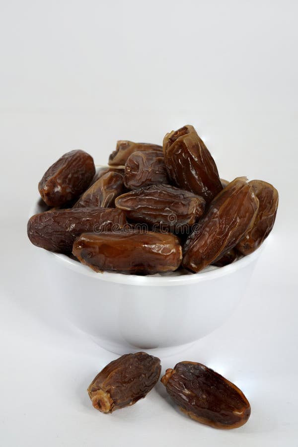 Fechas Fruta Sobre Fondo Blanco Imagen de archivo - Imagen de fruta ...