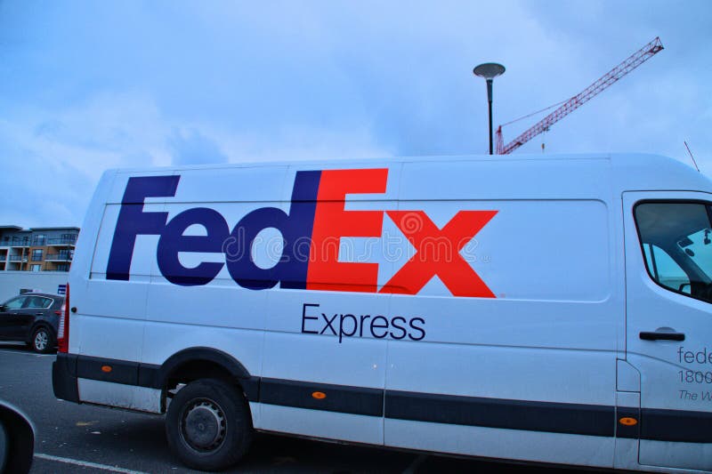 Fed Ex Van editorial photography. Image of package, parcels - 209938617