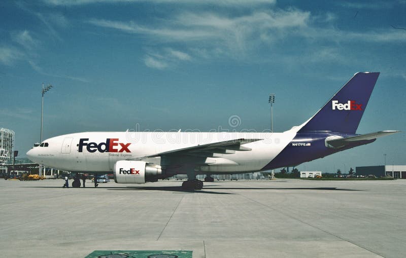 FedEx Samolot Aerobus A310 obraz editorial. Obraz złożonej z eurydice ...