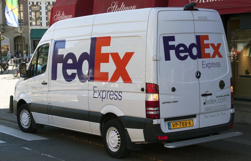 Fedex transport van editorial photo. Image of city, service - 77733126