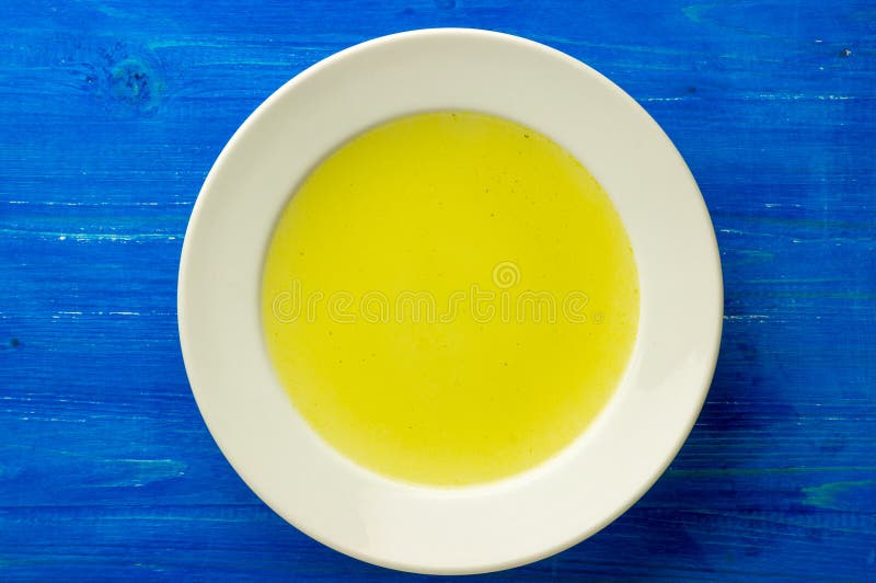 Kycklingbuljong, Buljong, Soppa, Klar Soppa Fotografering för ...