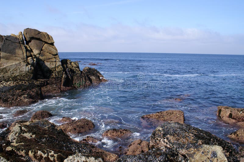 Felsiger Strand stockfoto. Bild von sand, strand, meer - 11971058