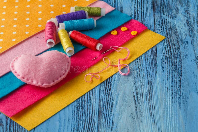 Felt Heart, Threads and a Needle, Sheets of Felt - Sewing Set O Stock ...