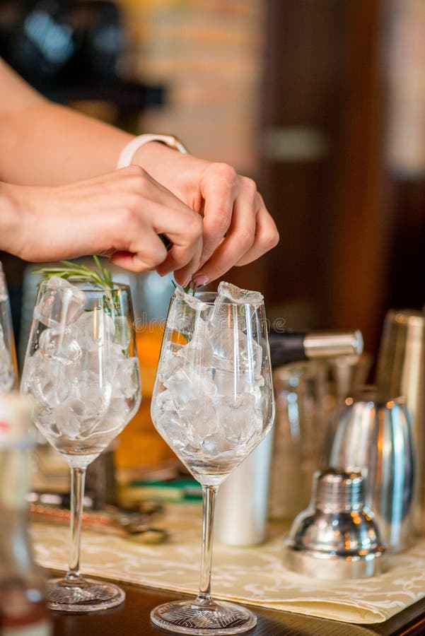 Bartender Preparing Cocktail Stock Image - Image of chef, ingredients ...