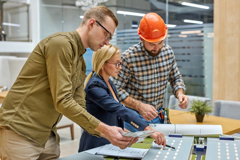 Engineer Woman Explain the Strategy of Building on 3d Model Stock Image ...