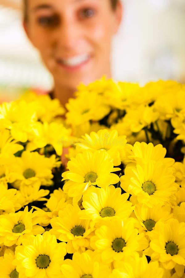 Female Florist in Flower Shop Stock Image - Image of flowers, caucasian ...