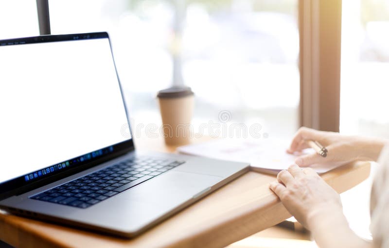 Female Hands with Pen and Notepad, Open Laptop with Blank White Screen ...
