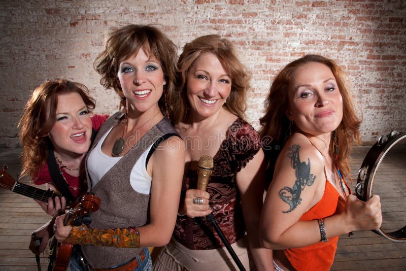 Female musicians stock image. Image of amplifier, lipstick - 14191645