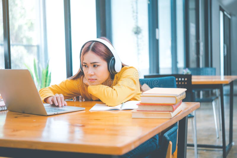 Female Students are Bored and Sleepy during Online Classes while ...