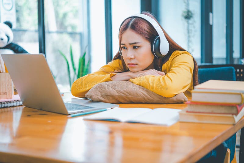 Female Students are Bored and Sleepy during Online Classes while ...