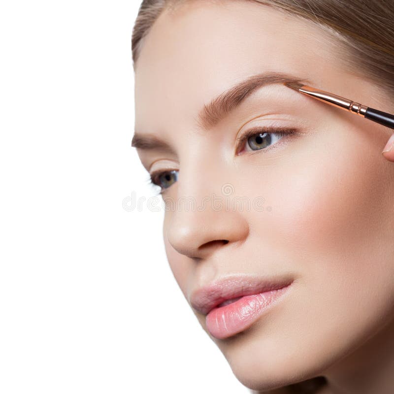 Femme Corrigeant La Forme De Sourcils Image stock - Image du clair ...