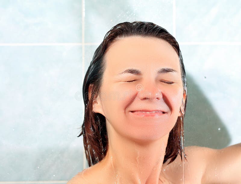 Femme Sexy Dans La Salle De Bains Des Images Téléchargez 628 Photos