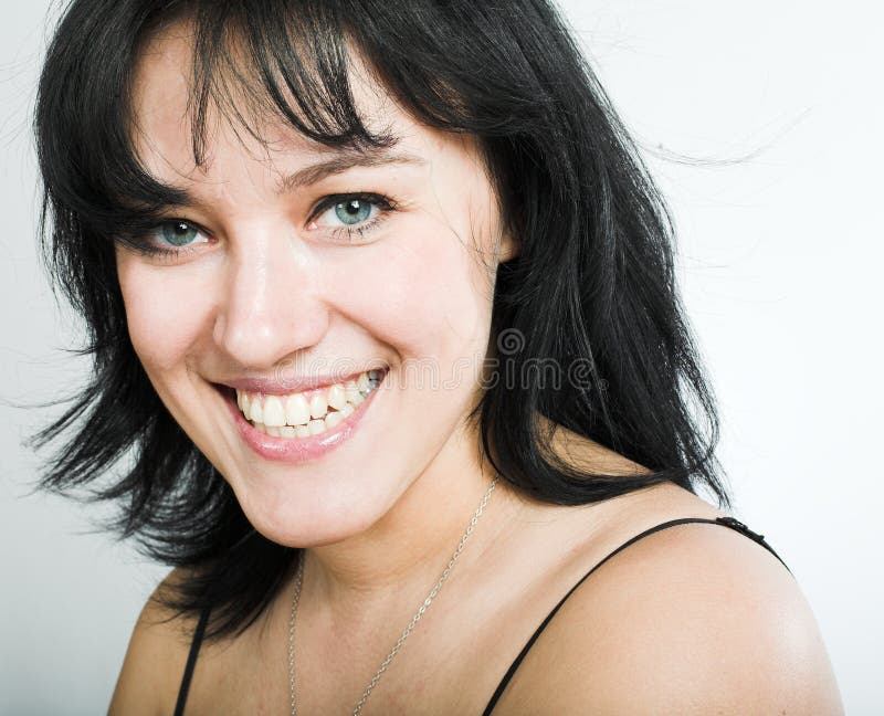 Femme de sourire image stock. Image du femelle, plaisir - 5655993